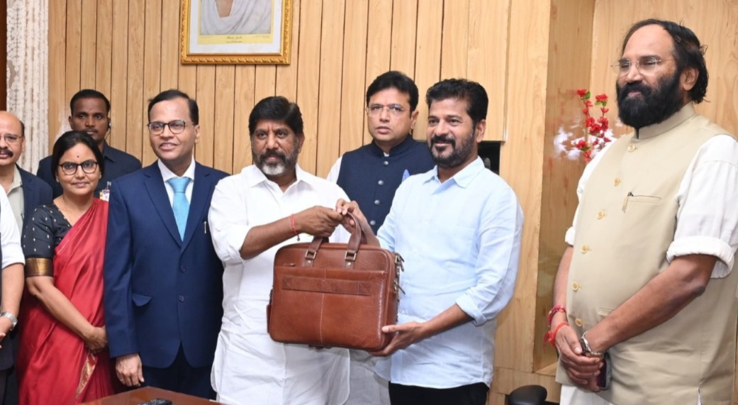 తెలంగాణకు భారీ బడ్జెట్… | MyindMedia